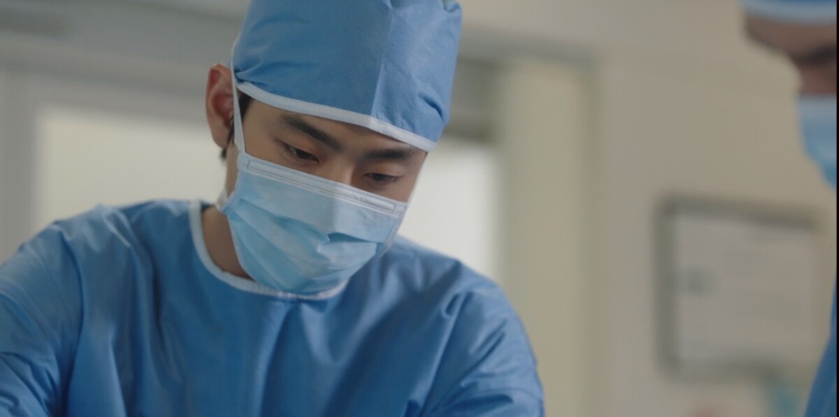 Net comment on the most memorable scene in the ending of "Romantic ...