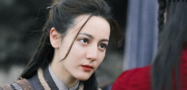 She is an internet celebrity but starred in "Long Song Xing". After ...