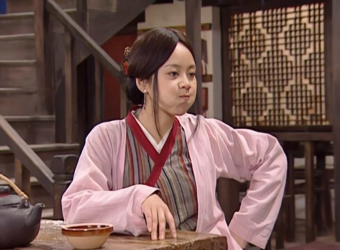 Zou Wei and Yan Ni have been divorced for 18 years. He remarried and ...