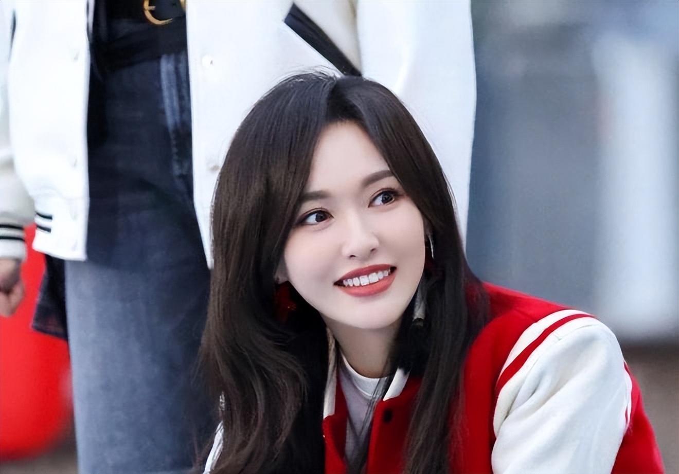 There is a kind of love called Luo Jin and Tang Yan. After 5 years of marriage, they have become ...