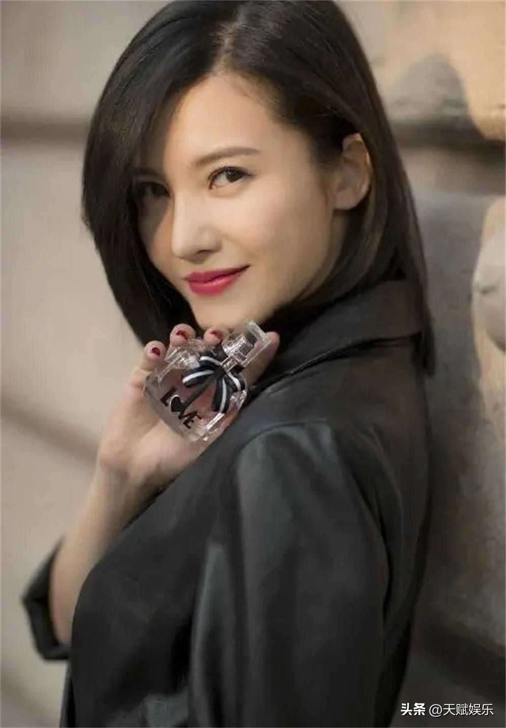 Film and television actress, singer Yang Zishan beautiful pictures (23 ...