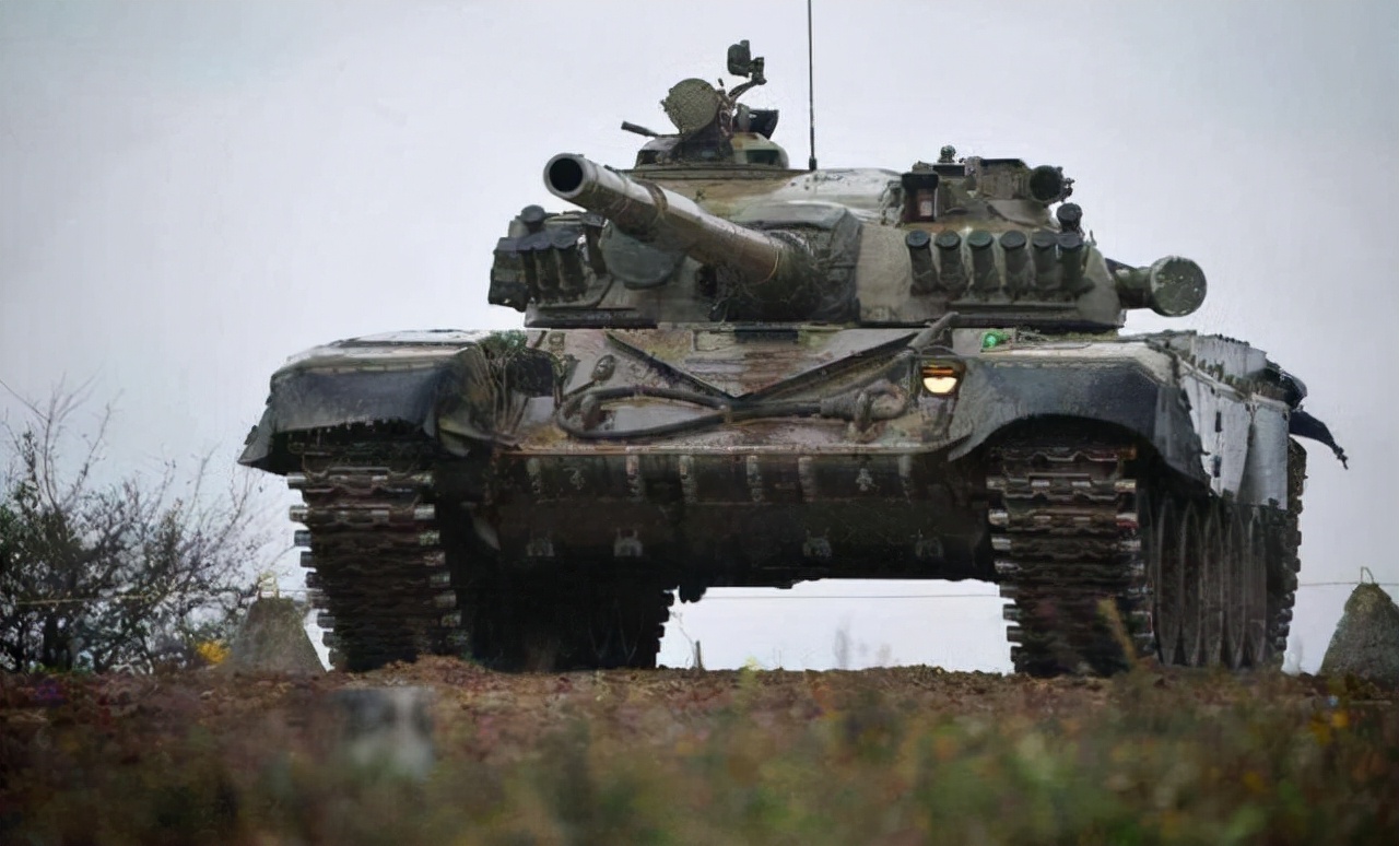 T72 main battle tank: powerful, simple and practical main battle tank ...