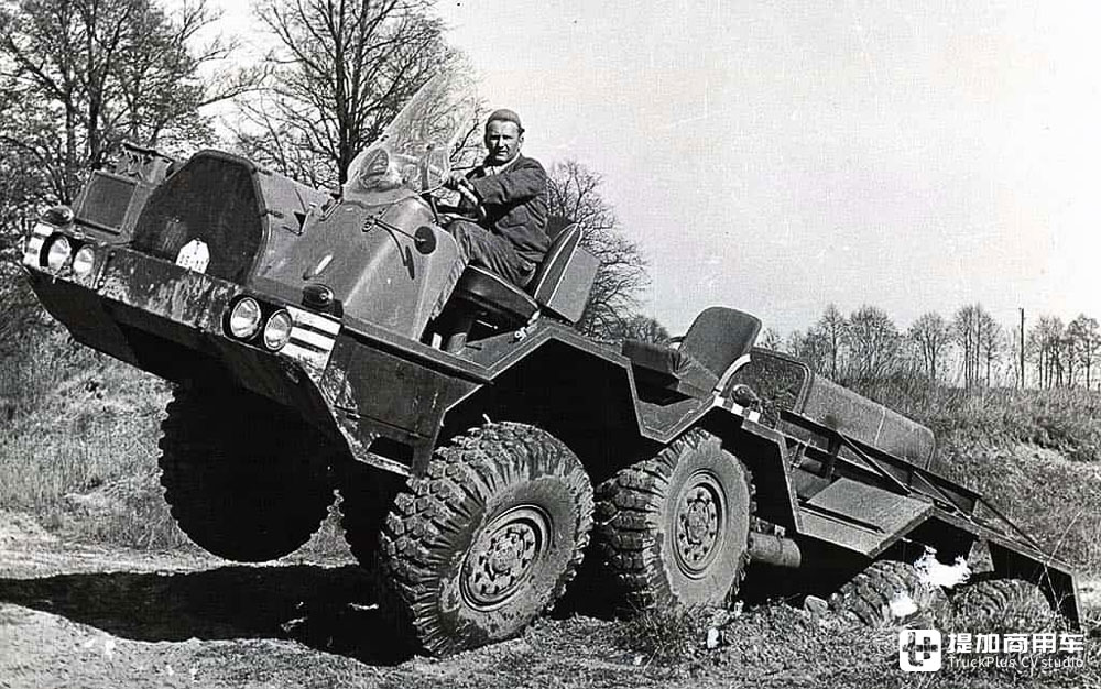 Equipped with an air-cooled V12 engine, it has strong off-road ...