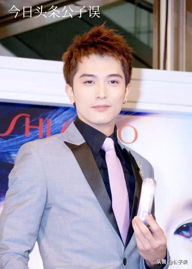 Qiu Ze love history, love Rainie Yang Chen Qiaoen, love Tang Yan, love ...