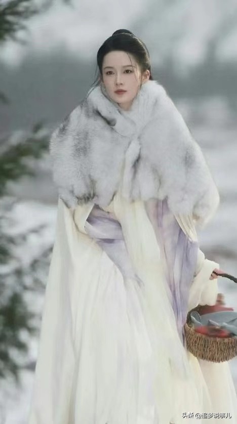 "Seven Nights of Snow" is currently on air, and Li Qin perfectly ...