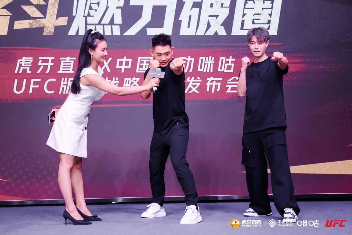 Tong Jincheng pursued his dream of fighting again, and tried to learn naked choke with his own ...