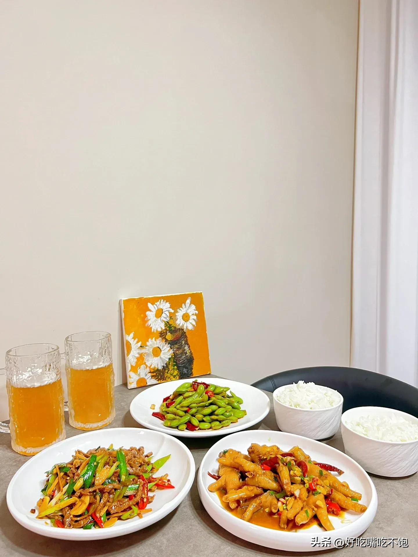 Lunch for two: good life, wine and meat, food can heal everything! - iNEWS