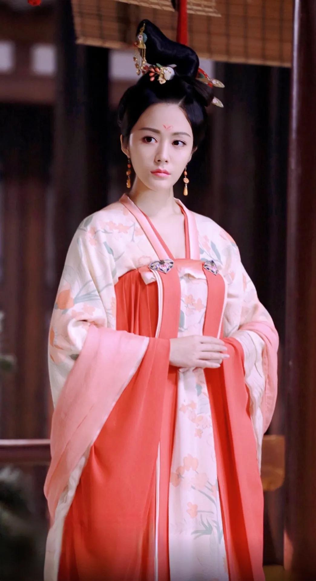 Cui Caiping in "Glory of the Tang Dynasty" has an outstanding ...