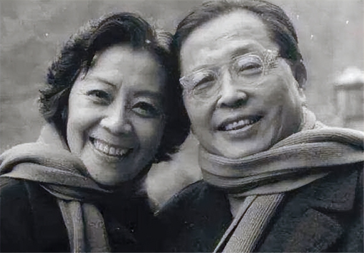 The chaotic family in "Thunderstorm" is actually a portrayal of Cao Yu ...