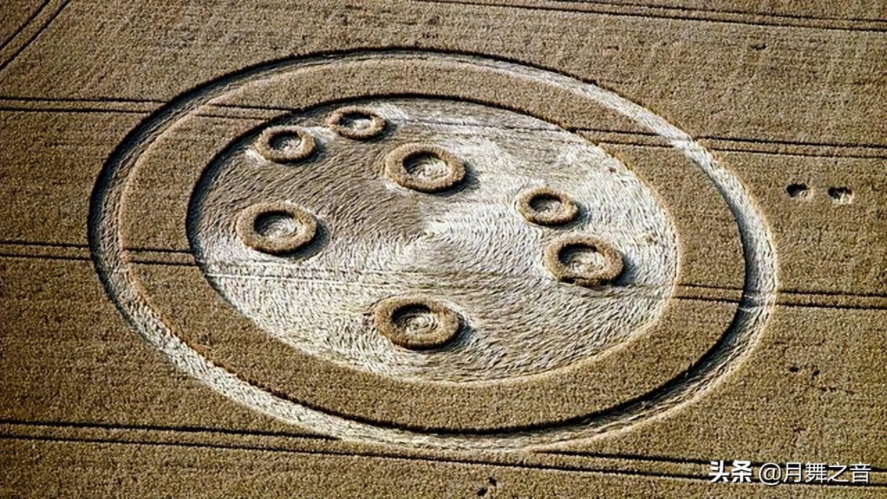 The Mystery of Crop Circles: Man-Made or Alien Work? Is it a Signal of ...