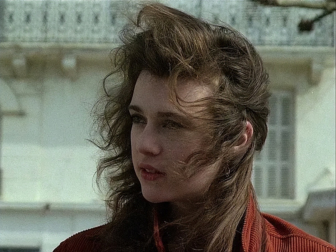 Fragmentation in "Famous Carmen" tells the story of postmodernism's ...