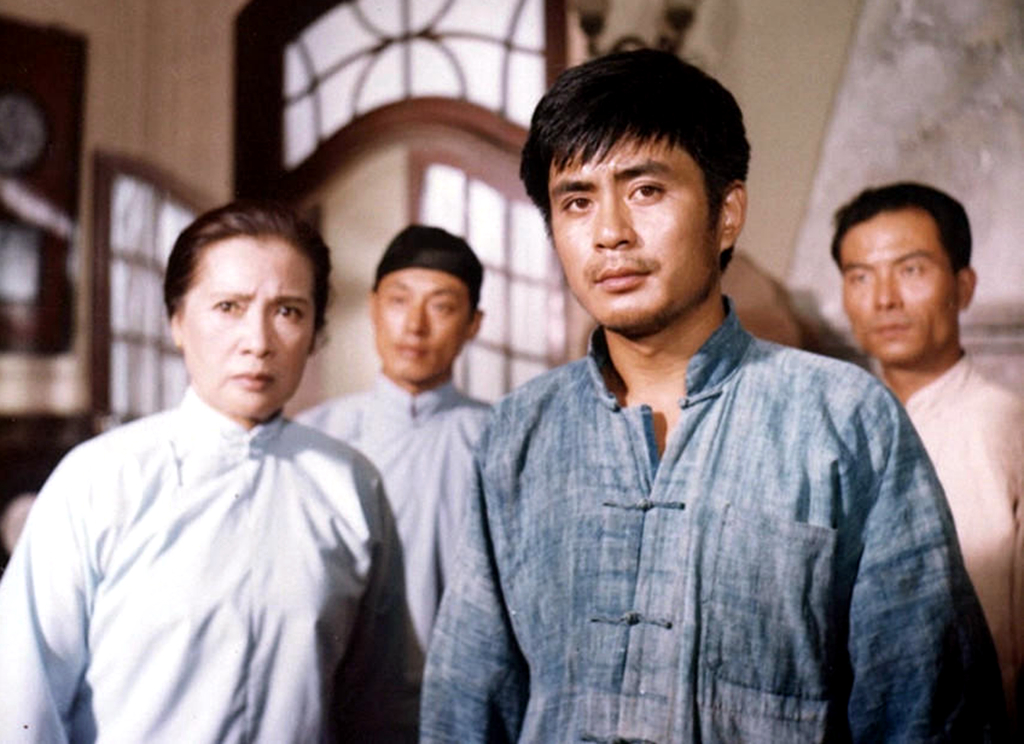 The movie "Thunderstorm", directed by Sun Daolin and starring with Qin ...