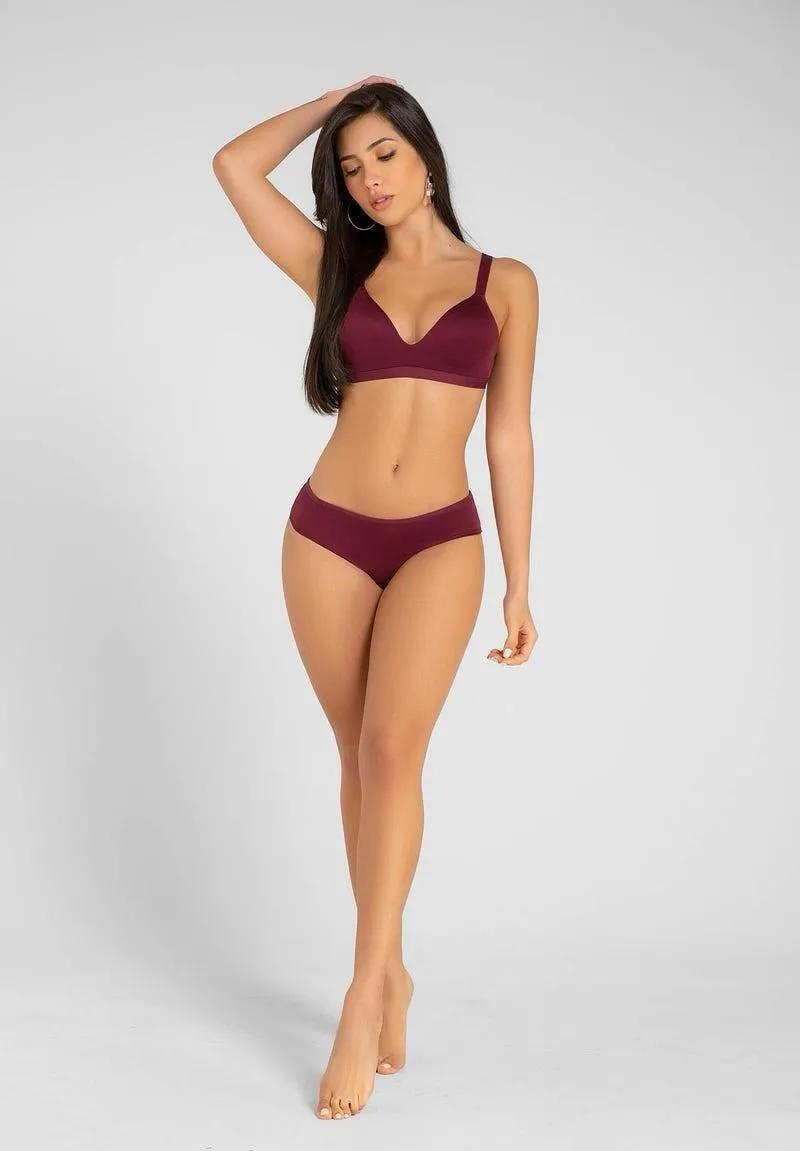 Model Sofia Gutierrez (Sofia Guterres) photo shoot in fashion underwear - iNEWS