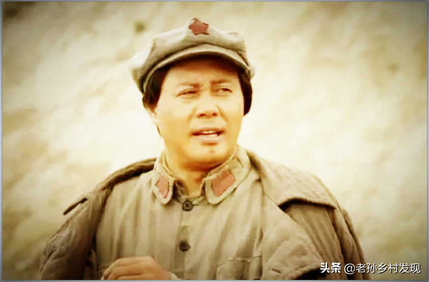 Tong Ruixin plays Mao Zedong, Ma Xiaowei plays Chiang Kai-shek, and the ...