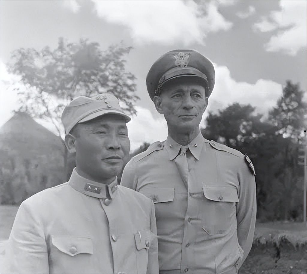 In 1954, Tang Enbo, who betrayed his father-in-law, had no money to see ...