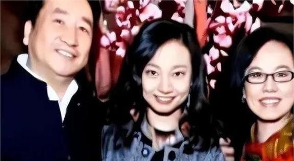 Jiang Shan: Her dream of becoming a star was cut off by her father, she ...