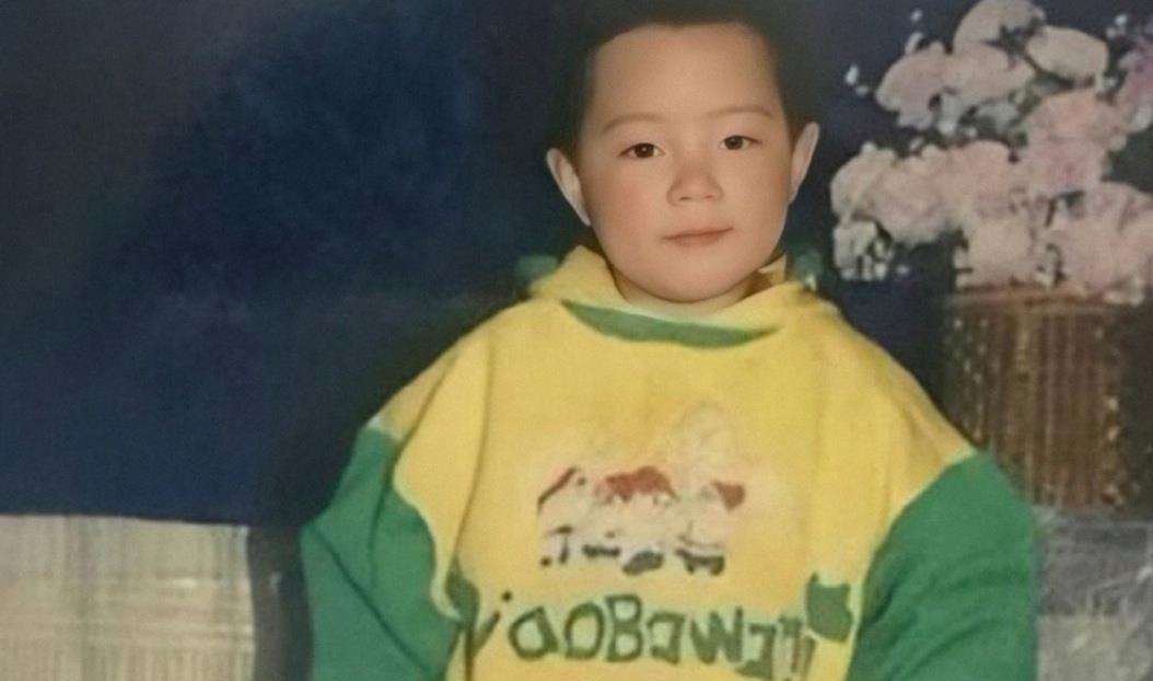 Top-ranked Xiao Zhan's childhood photos have been exposed, and he has ...