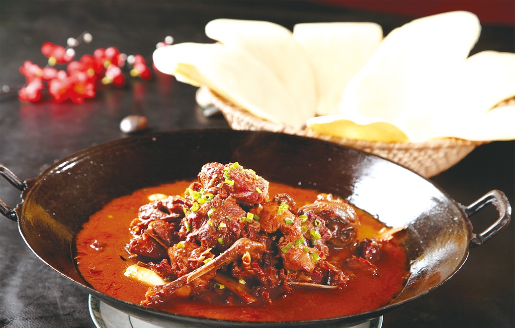 Cha Yi bowl of pot dishes teach you how to open a pot in the north - iNEWS