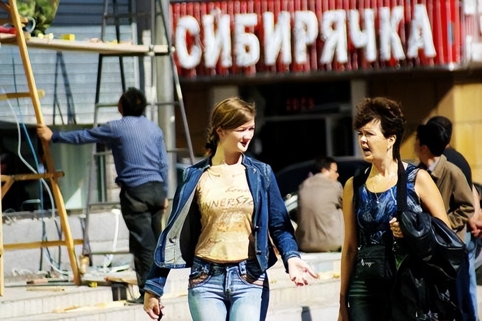 In the border city of Manzhouli, China, Russian beauties are all over ...