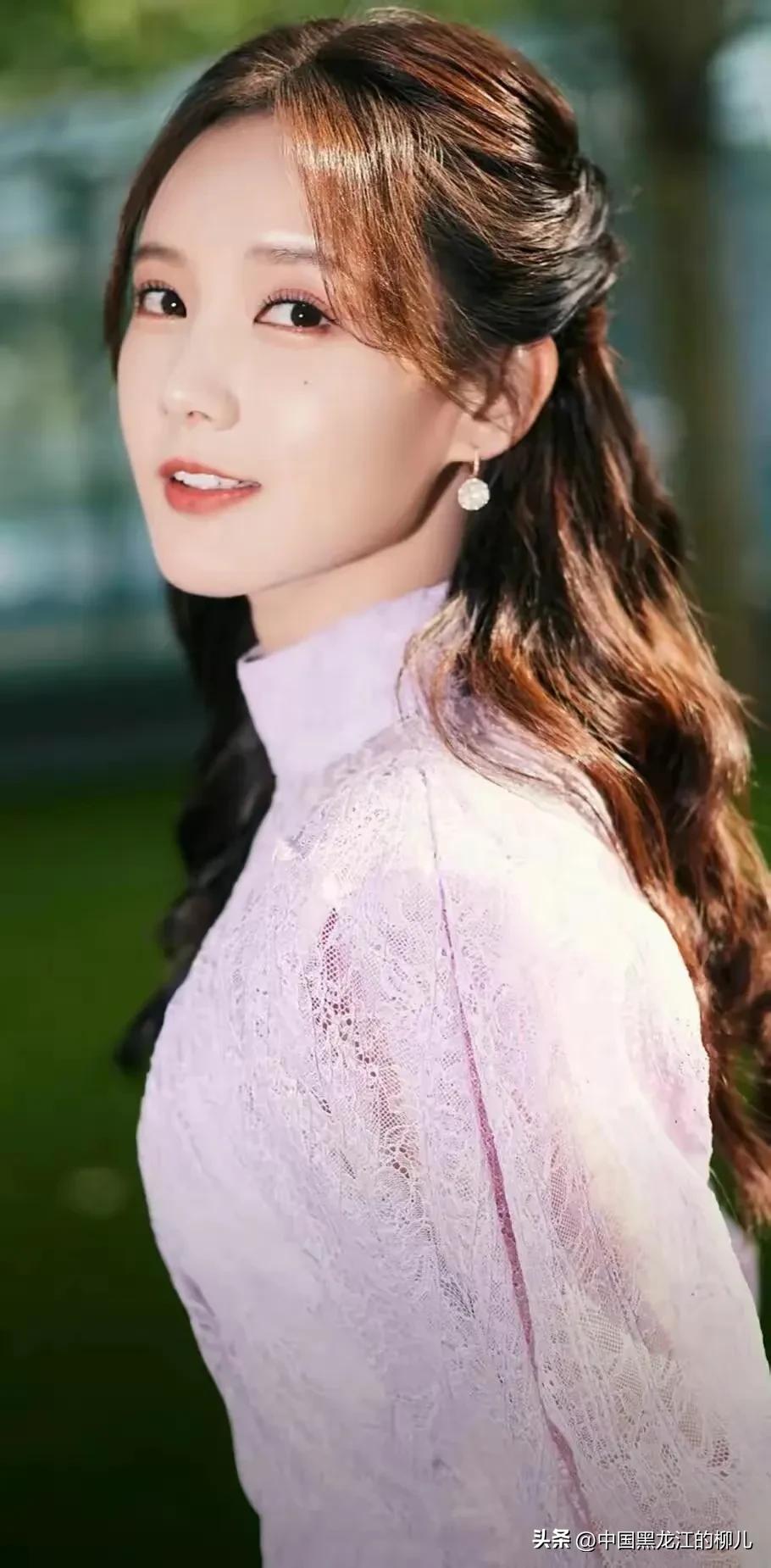 Movie star Li Yitong - beautiful photo - iNEWS