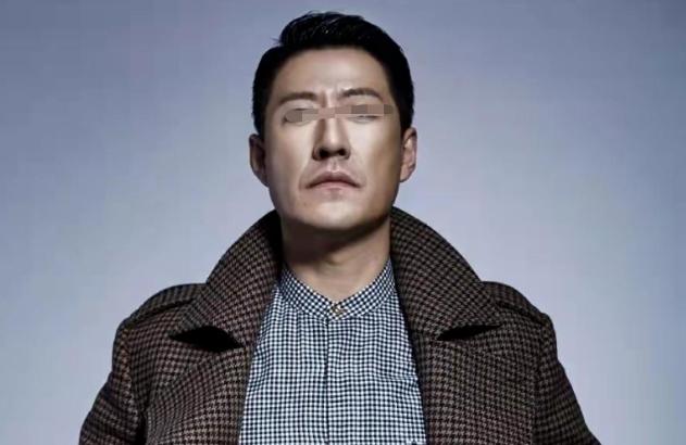 47-year-old actor Yu Zhen posted a family portrait, 34-year-old wife ...