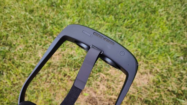 "YVR2 Review" What changes does Pancake ultra-short focus bring to VR all-in-one? - iNEWS