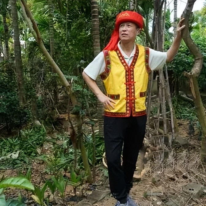 From the Evolution of Li Nationality's Traditional Costumes to the ...