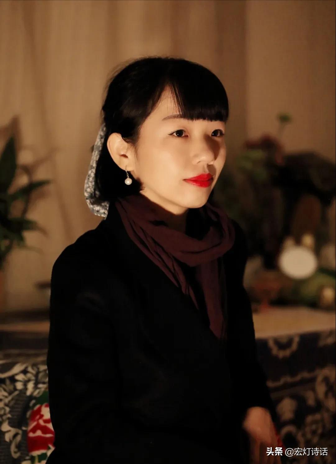 Lin Shan, a female poet in Ganzhou, Jiangxi Province: There are hot ...