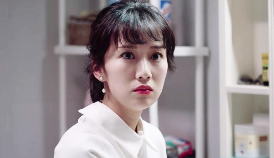 37-year-old Li Nian has changed again. Lin Chiling is more and more ...