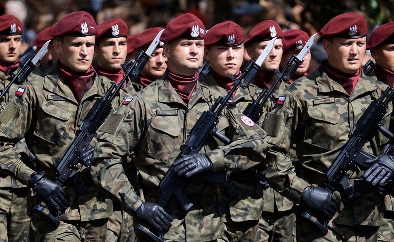 Assemble 400,000 troops, reserve 6,000 missiles and build 30 field ...