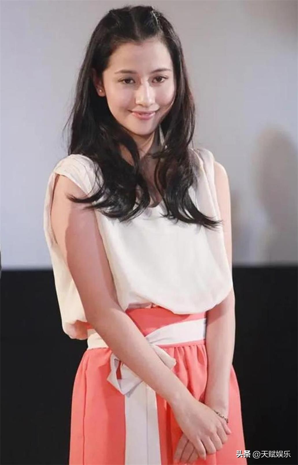Actress Chen Yali who played Youyou in the TV series "Workplace is a ...
