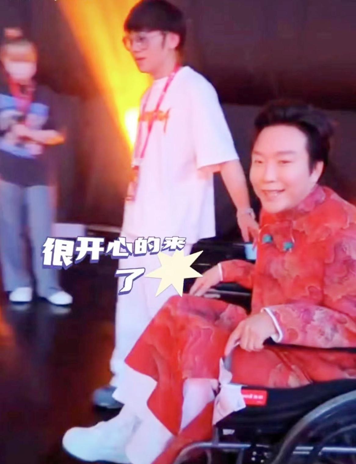 What happened to 44-year-old Li Yugang?Recording the show in a ...