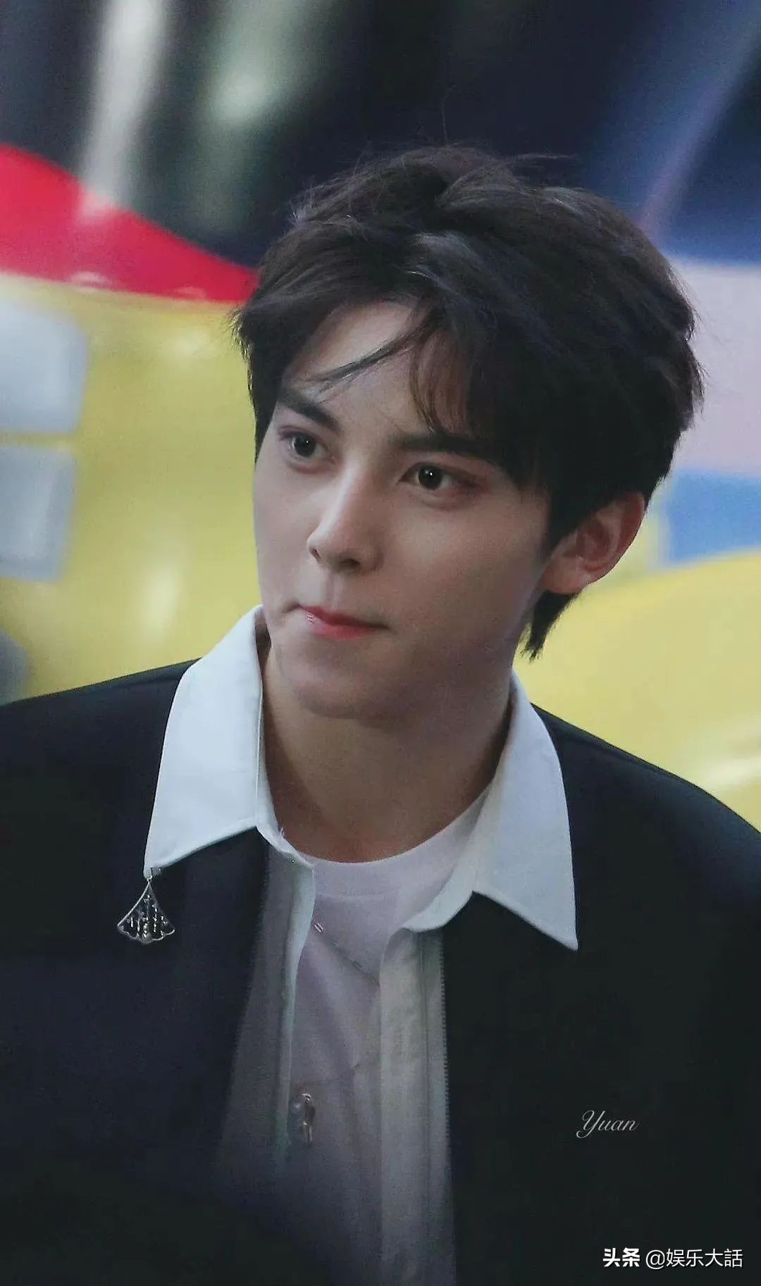 Deliberately squinting your eyes is not equal to phoenix eyes!These 4 ...