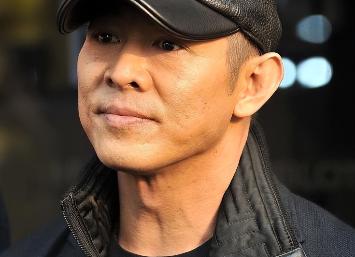 I met 60-year-old Jet Li by chance in Singapore. He was obviously very ...