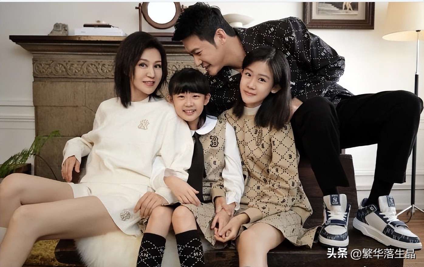 Bao Lei ushered in her 47th birthday, interacted sweetly with Lu Yi ...