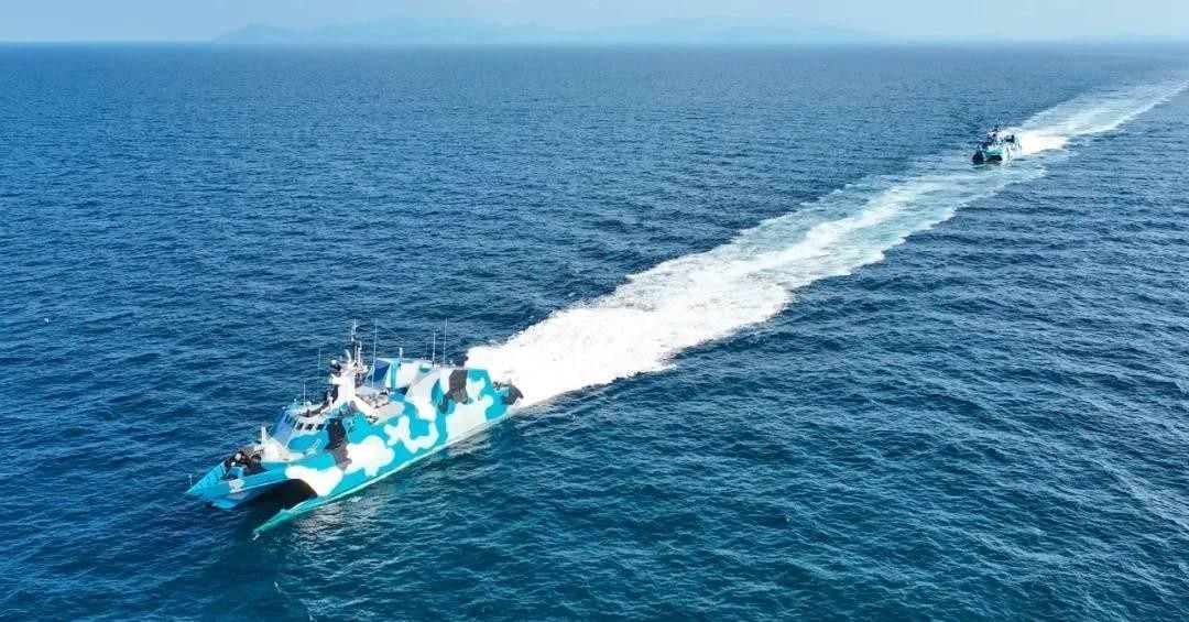 Speedboat attack! Live footage released → - iNEWS