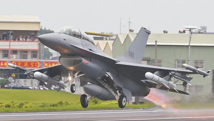 US Chief of Naval Operations: Ready for combat, the time for a showdown ...