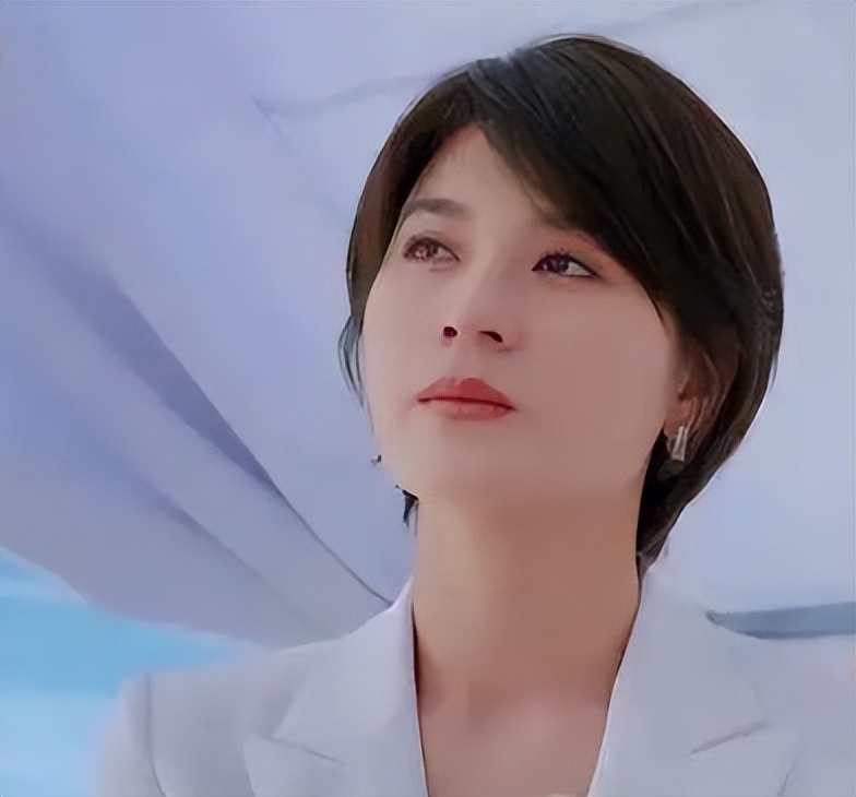 Li Yanan posted a post in the early morning recalling the past. The ...