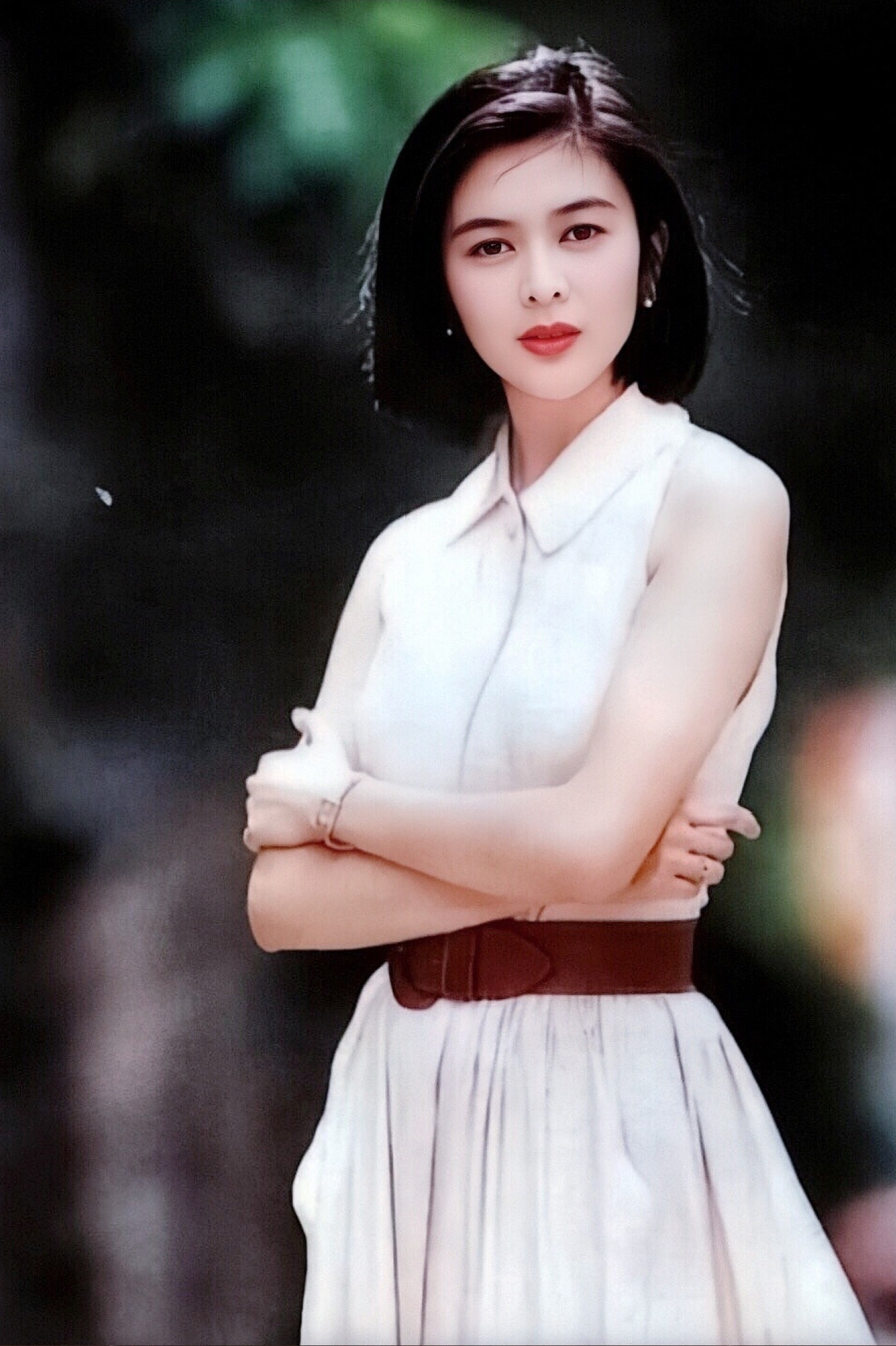 Rosamund Kwan, the champion of Miss Hong Kong in 1988, has a glimpse of ...