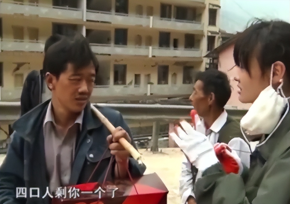 Former CCTV celebrity Li Xiaomeng once became famous after crying in ...