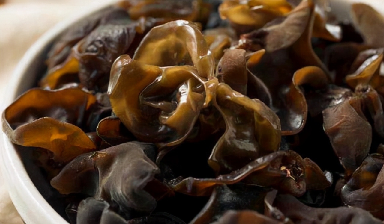 Can eating fungus often support thyroid?Doctor: Try to avoid eating ...