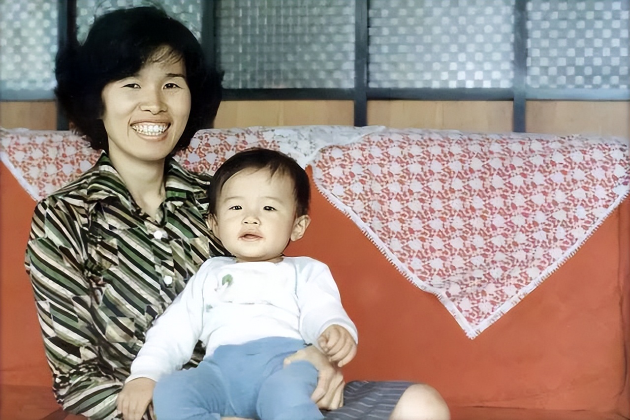 Jay Chou's "living with mother after marriage" income also gave her a ...
