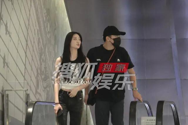 Lin Gengxin's new girlfriend took an intimate photo, she is stunningly ...