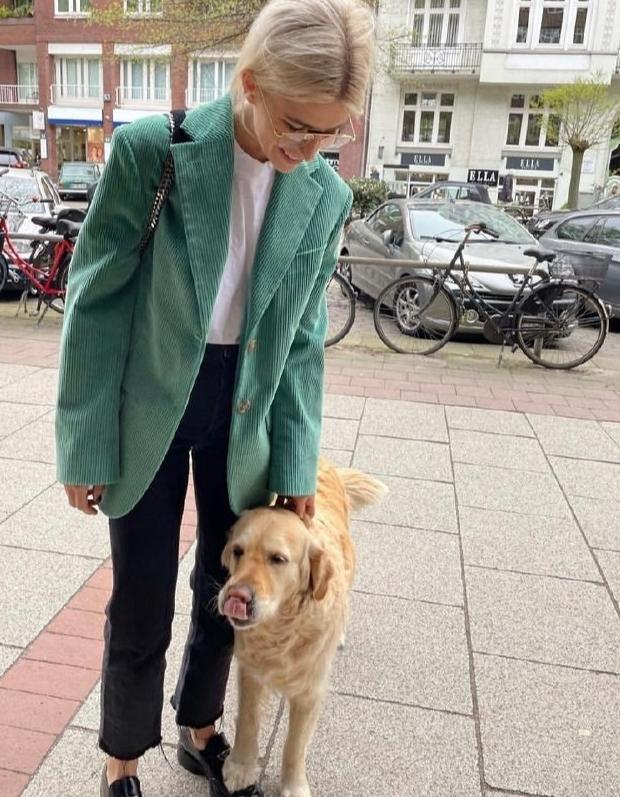 German fashion blogger carodaur is a model for walking petites - iNEWS