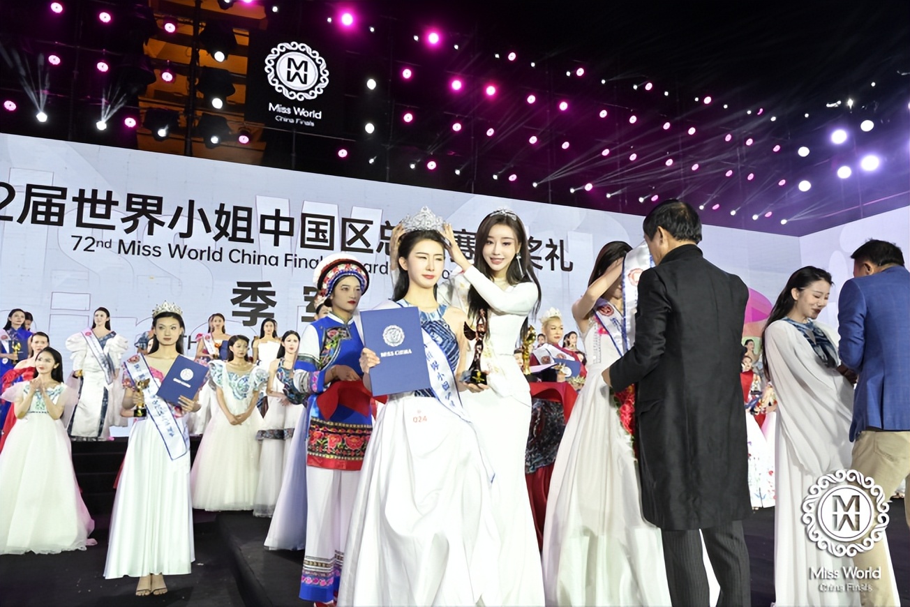 Selina Yan, third runner-up of the 69th Miss World, attended the finals ...