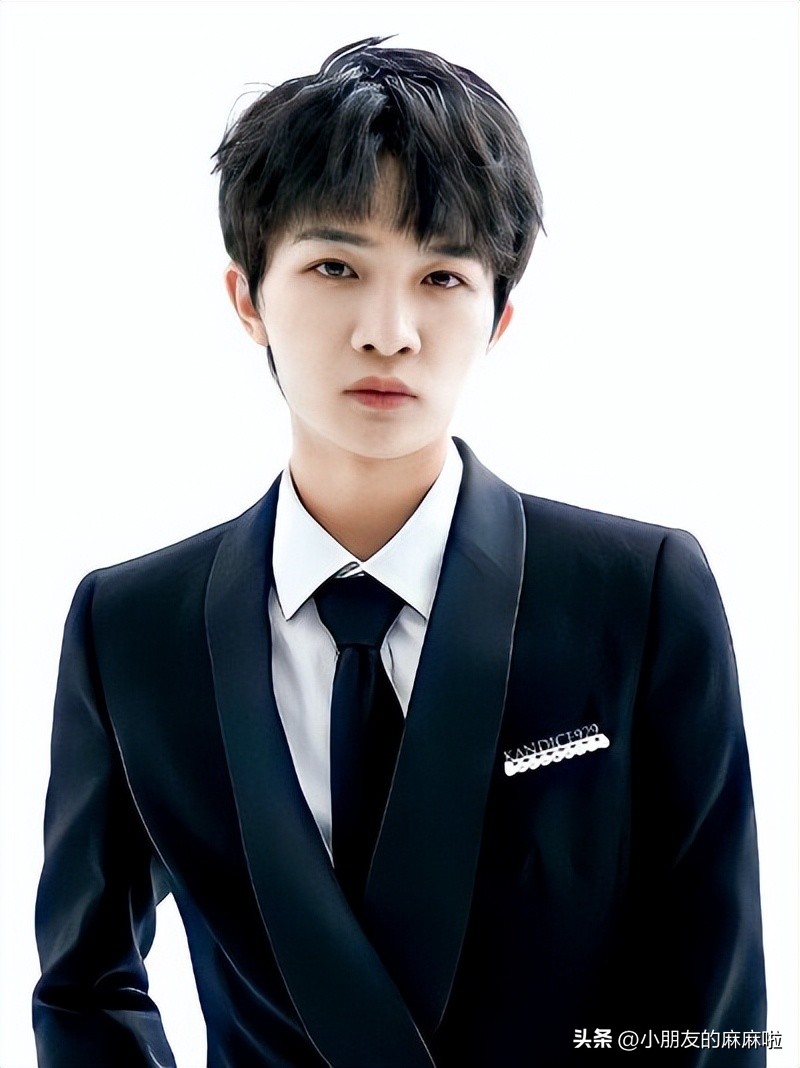 There is a singer named Zhou Shen - iNEWS