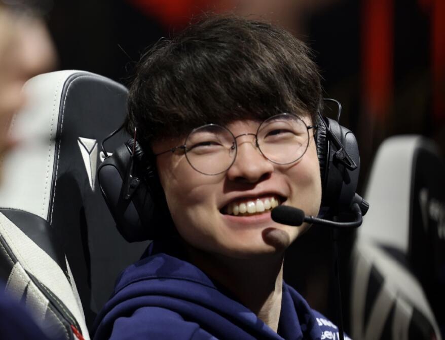 Faker's self-reported hand injury, the situation is more serious than ...