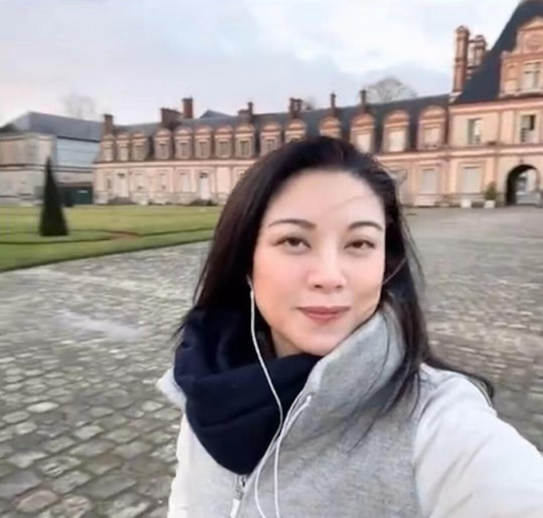 The former head of TVB, Hua Dan, went to France to study and study ...