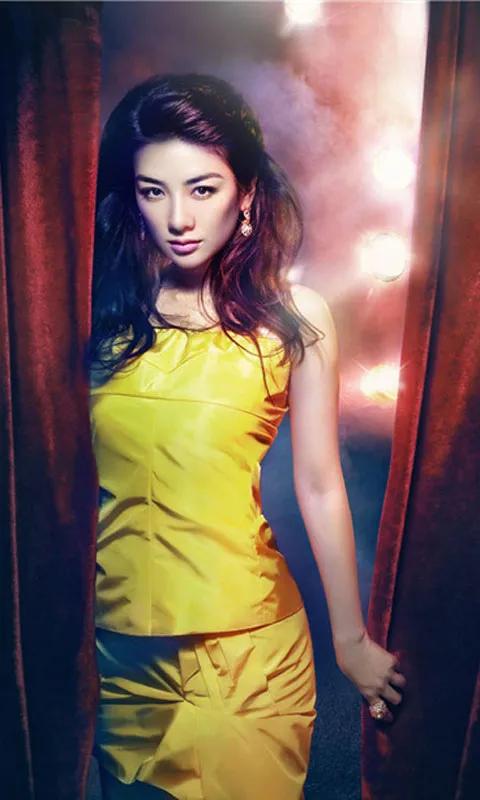 High cold domineering lady——Huang Yi - iNEWS