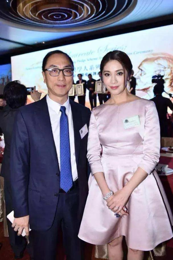 Recalling the love battle between Hong Kong sister Weng Jiasui and Li ...